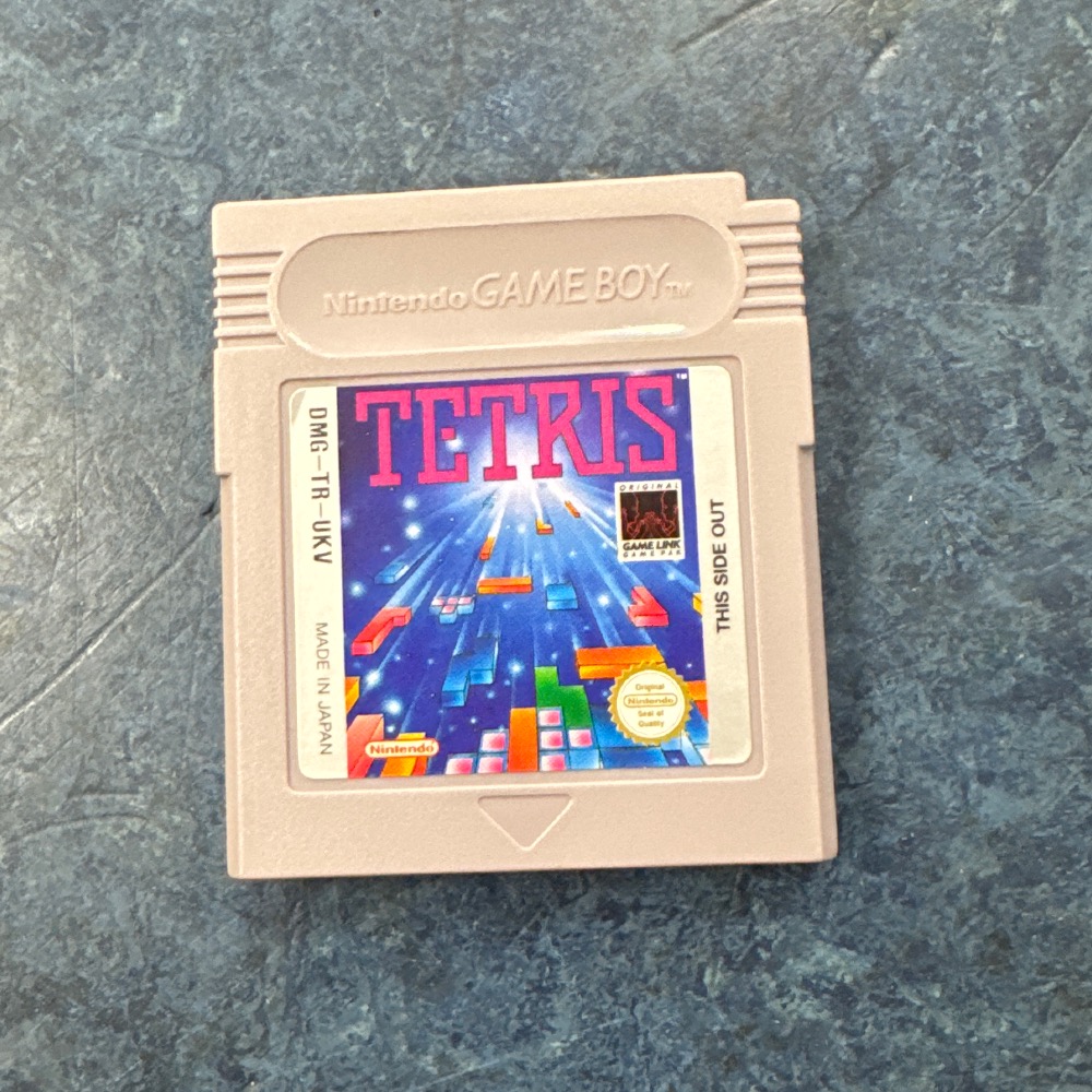 Pre-owned Nintendo tetris gameboy color - Own4Less